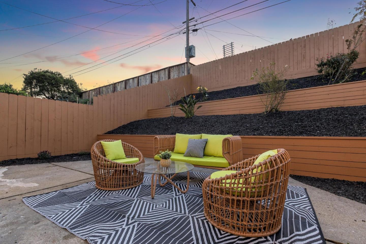 750 Beechwood Dr, Daly City, CA 94015 - 4 Beds | 2 Baths (Active ...