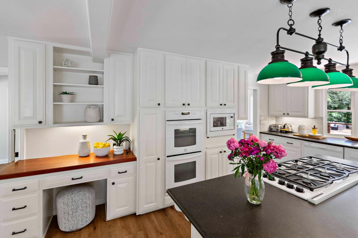 23444 Skyview Ter, Los Gatos, CA 95033 - 4 Beds | 3 Baths (Active ...